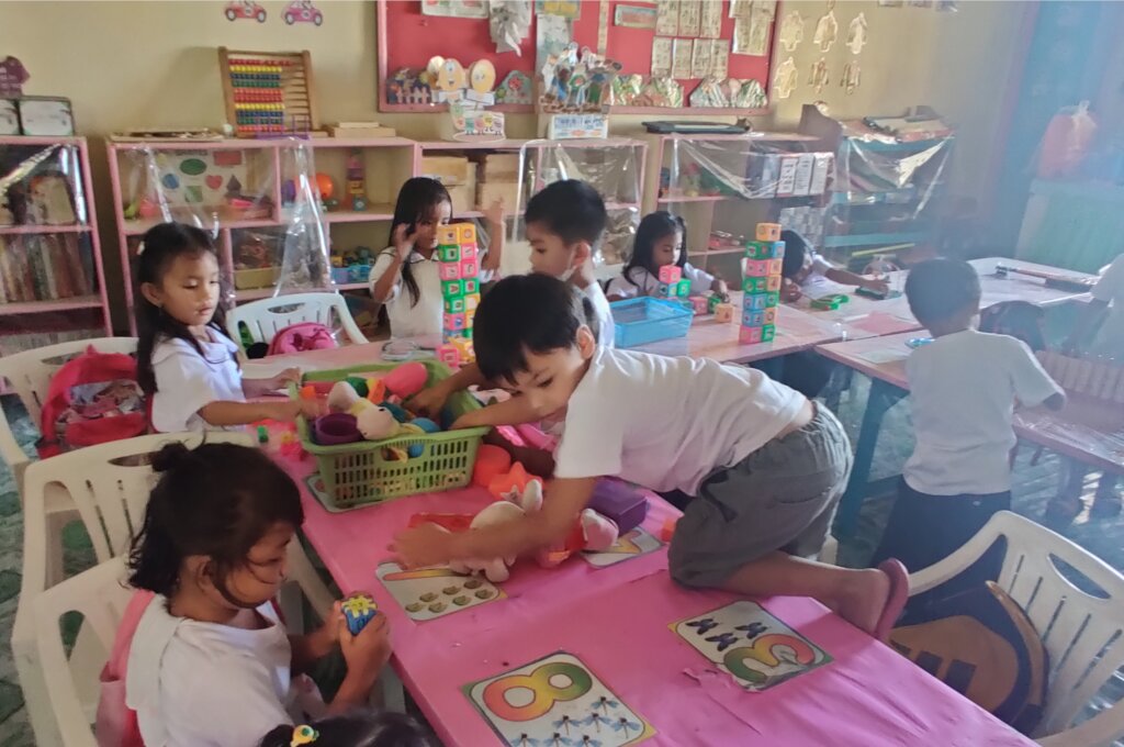 Photos from Send 200 Filipino kids to better daycare centers - GlobalGiving