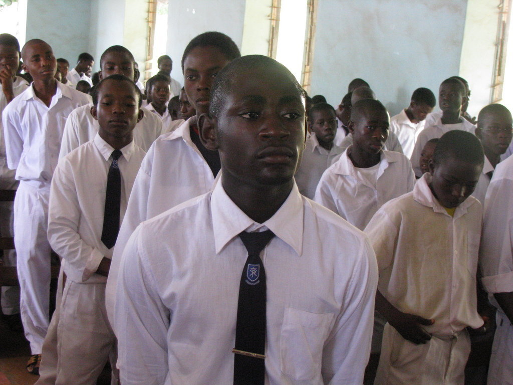 Completing 2 Libraries for 4000 Nigeria Students - GlobalGiving