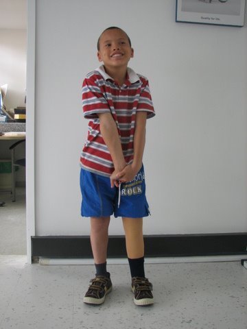 Photos from Give Prostheses to 35 Maimed Colombian War Victims ...