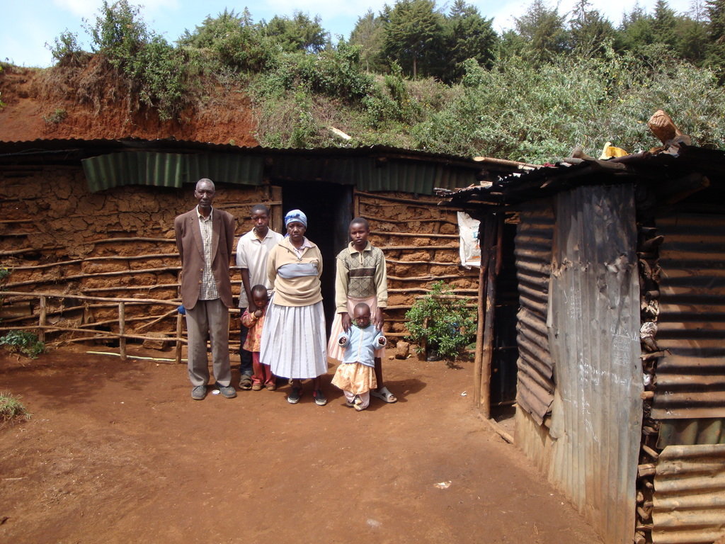 A NEW VILLAGE FOR 12 DESTITUTE FAMILIES IN KENYA - GlobalGiving