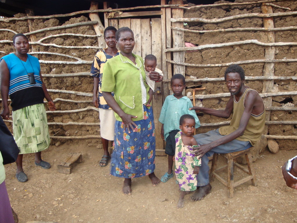 A NEW VILLAGE FOR 12 DESTITUTE FAMILIES IN KENYA - GlobalGiving