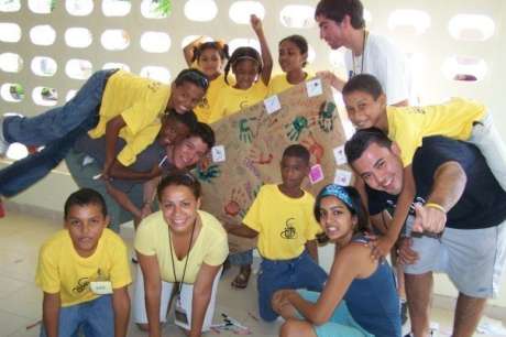 Educating 100 displaced youth in Colombia - GlobalGiving