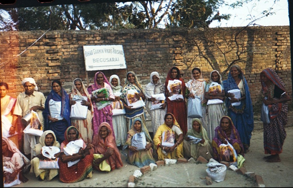 Help 200 distitute grand parents in Bihar,India - GlobalGiving