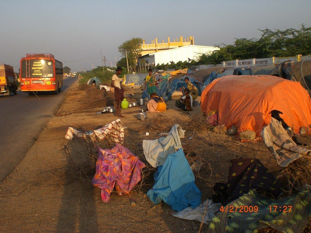 Revolution to homelessness - provide mobile home - GlobalGiving