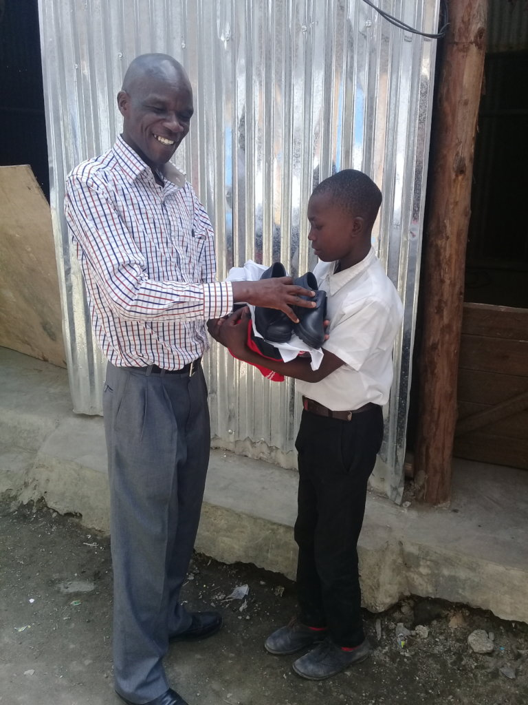 FEED 500 SLUM CHILDREN OF MATHARE IN KENYA - GlobalGiving