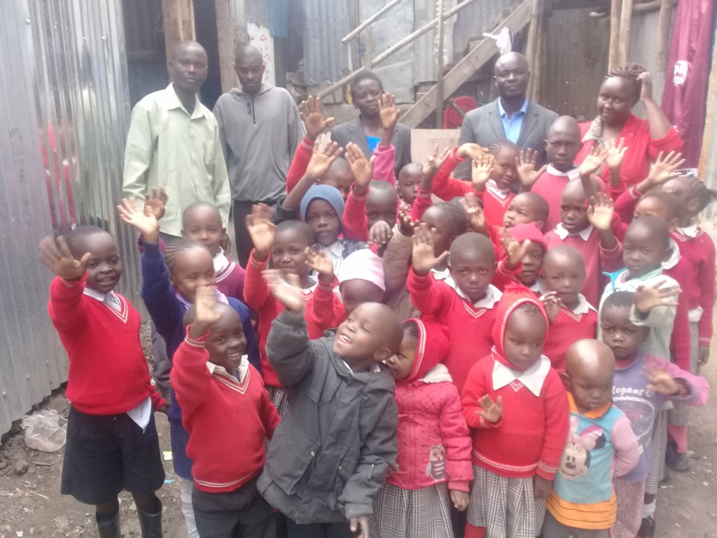 FEED 500 SLUM CHILDREN OF MATHARE IN KENYA - GlobalGiving