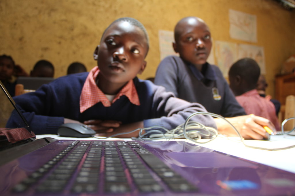 A computer lab for 150 school children in Kenya - GlobalGiving