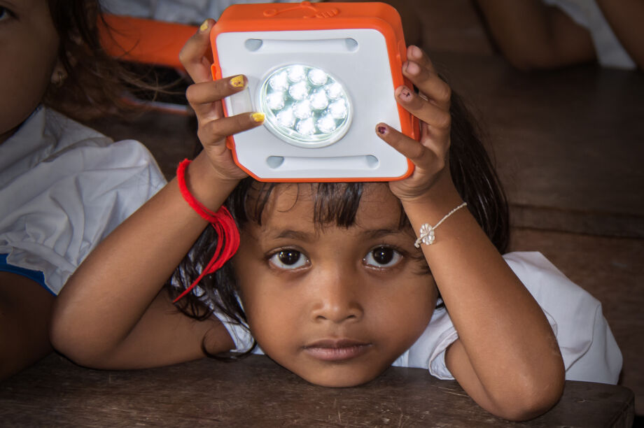 Give the gift of light & help educate children - GlobalGiving