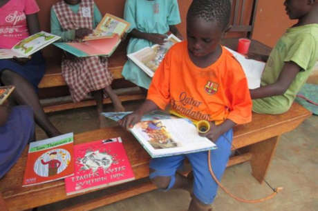 Building Libraries in Rural Uganda - GlobalGiving