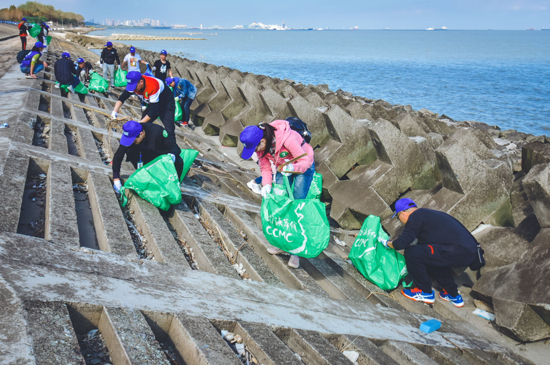 Coastal Cleanup in China - GlobalGiving