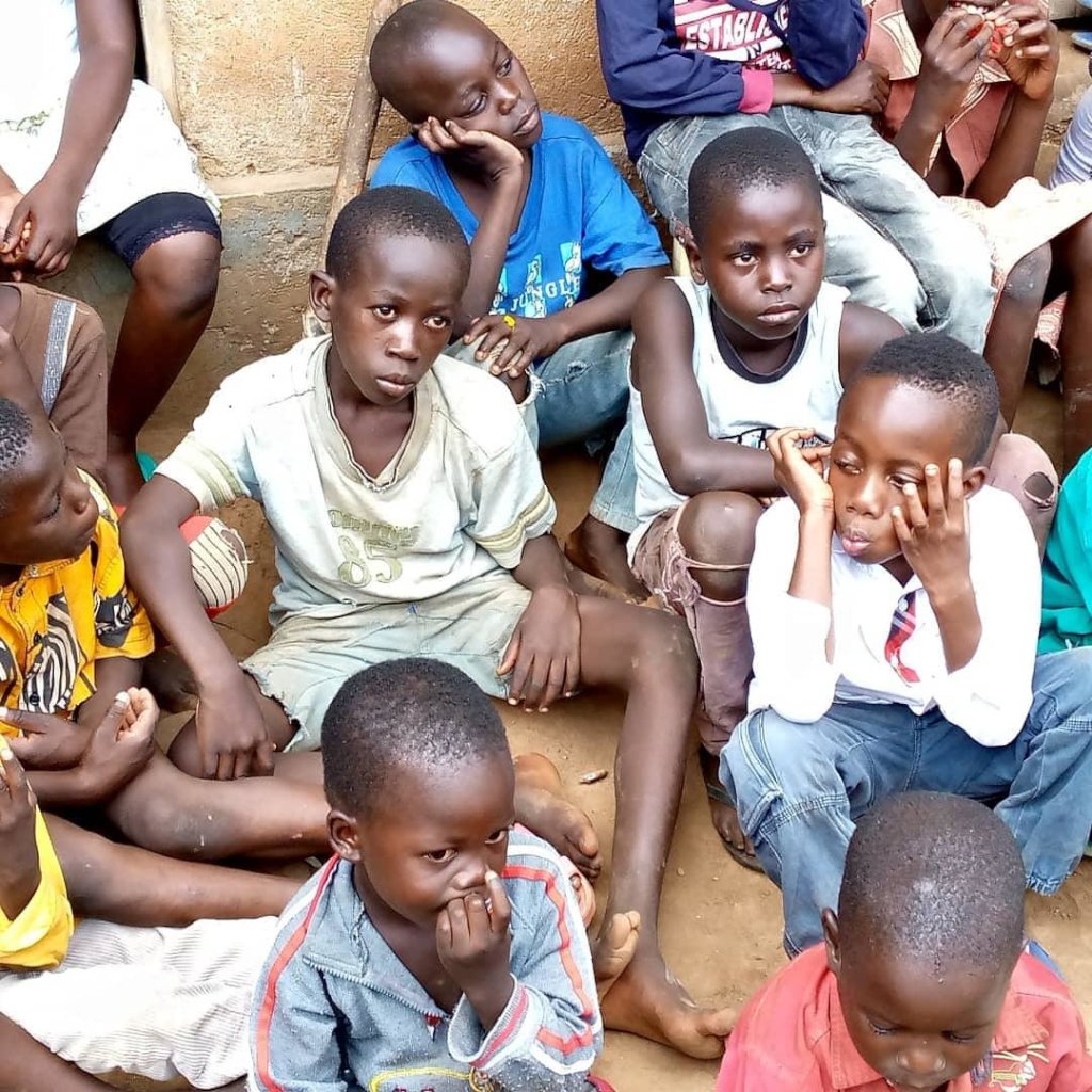 "Feed& Educate Unhoused children in Busia, Kenya. - GlobalGiving