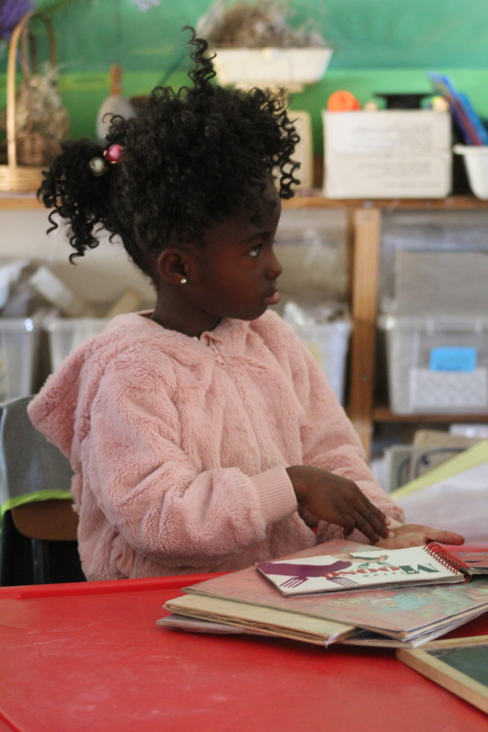 Read On! - Books for 200 deaf children in Zimbabwe - GlobalGiving
