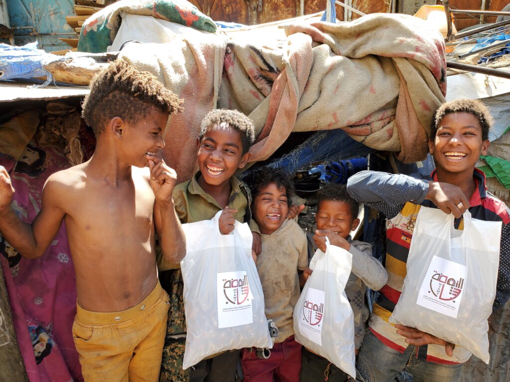 Reports on Distribution of food meals to marginalized student ...