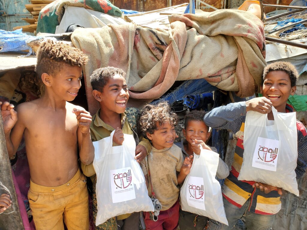 Distribution of food meals to marginalized student - GlobalGiving