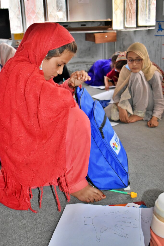 Helping Afghan Children Go to School in Pakistan - GlobalGiving