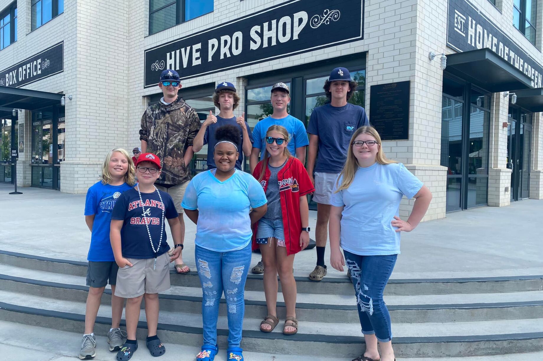 Empowering Teens through Community and Leadership - GlobalGiving