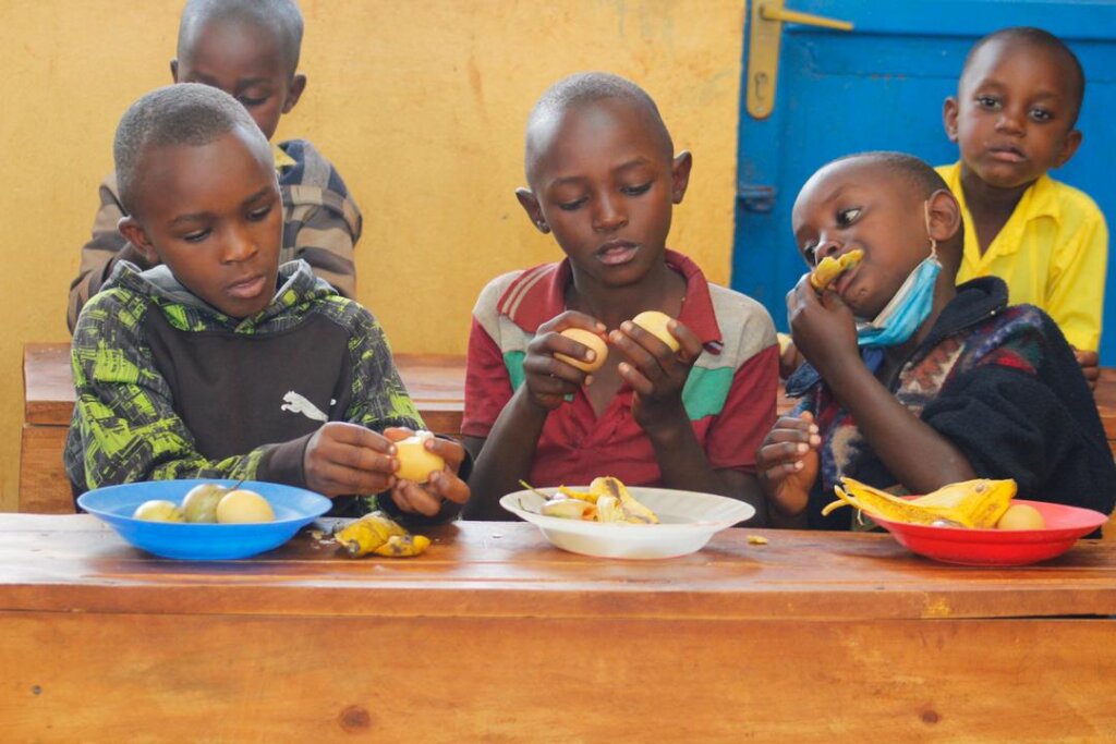 Help1000 malnourished vulnerable fatherless kids - GlobalGiving