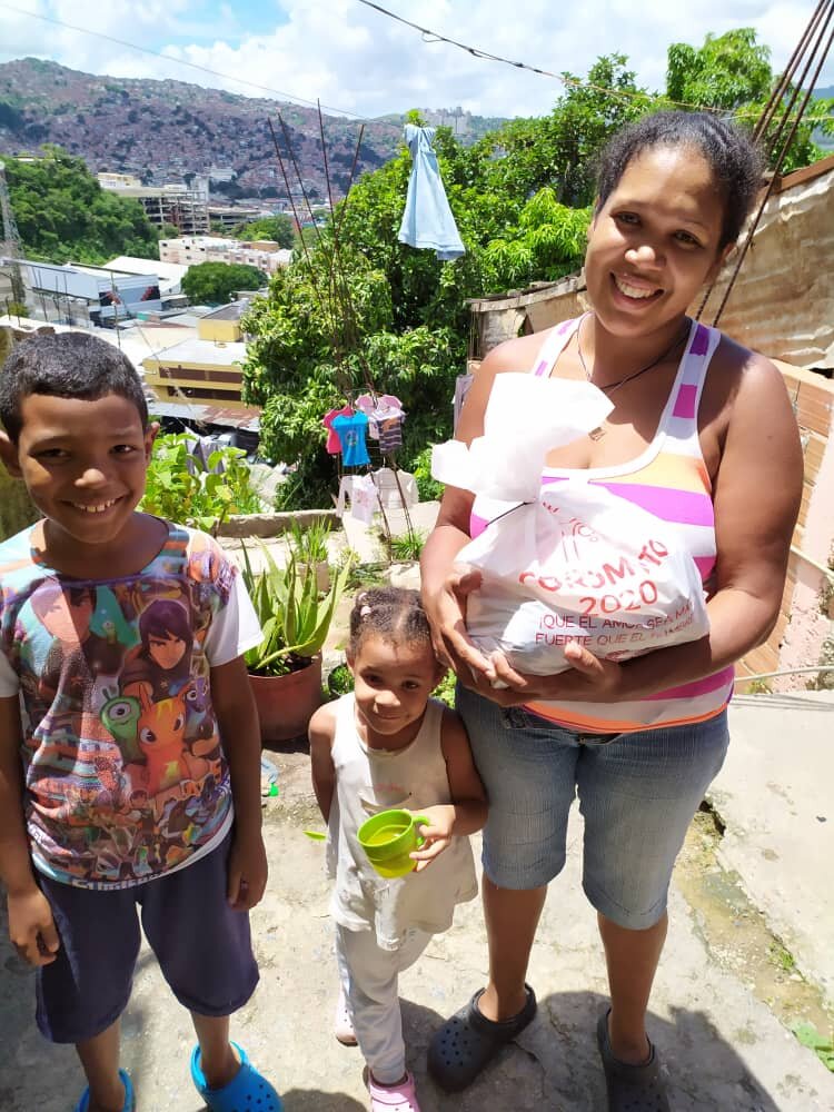 Help poor Venezuelans with food and education - GlobalGiving