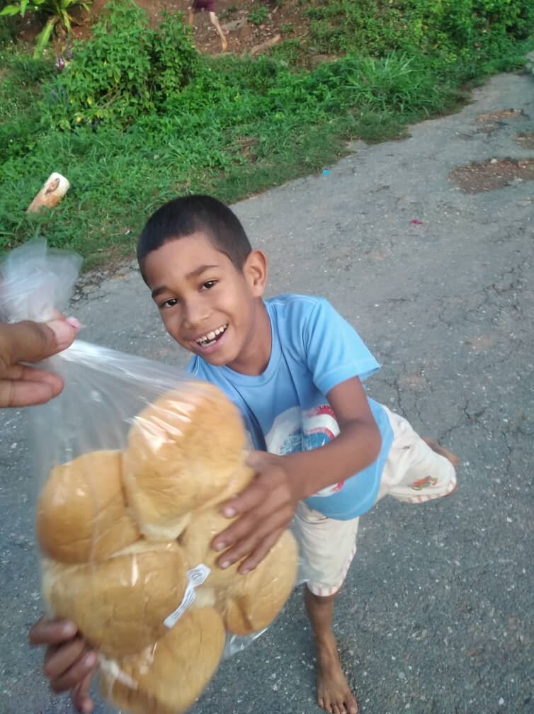 Help poor Venezuelans with food and education - GlobalGiving