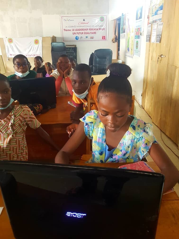 Help young women in Togo end computer illiteracy - GlobalGiving