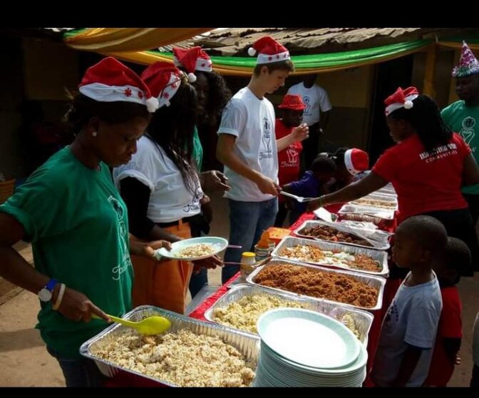 christmas meals for 700 needy children in ghana - GlobalGiving
