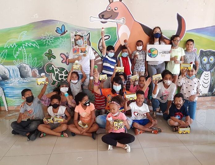 How to Share Recycling Education: Emotional Outlet making toys ...