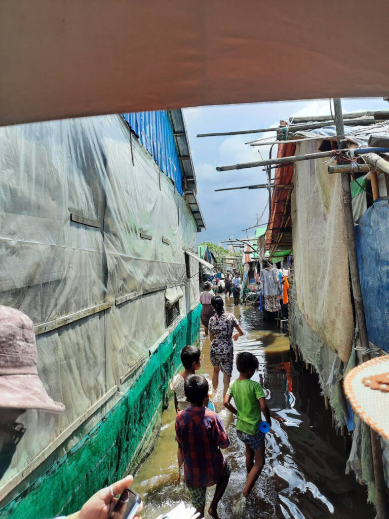 How to Share Food for the poorest of the poor in Yangon - GlobalGiving