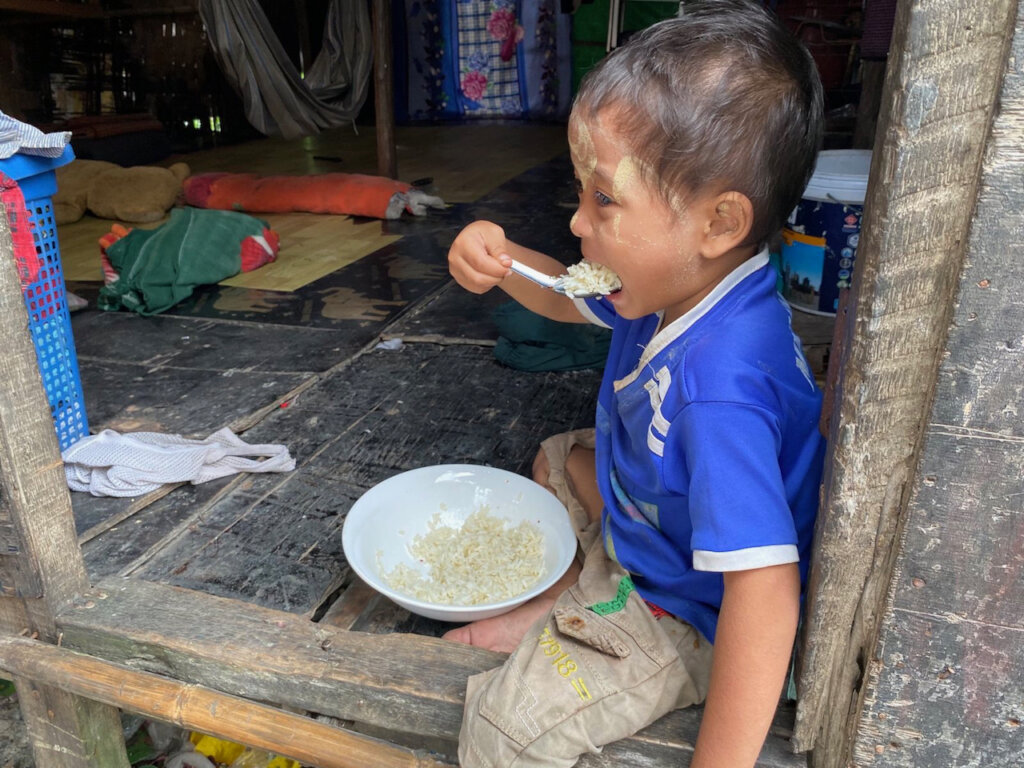 Food for the poorest of the poor in Yangon - GlobalGiving