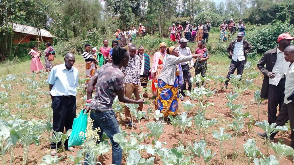 FOR HELP REFUGEES HOST COMMUNITIES IN UGANDA - GlobalGiving