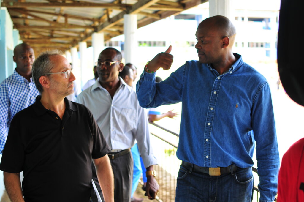 Donate to Bring Modern Education to 900 kids in Cameroon - GlobalGiving