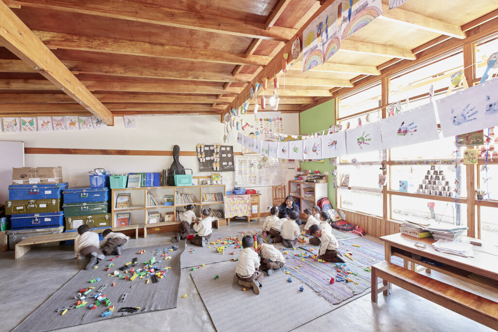 Christmas Gifts for 400 Impoverished Children - GlobalGiving