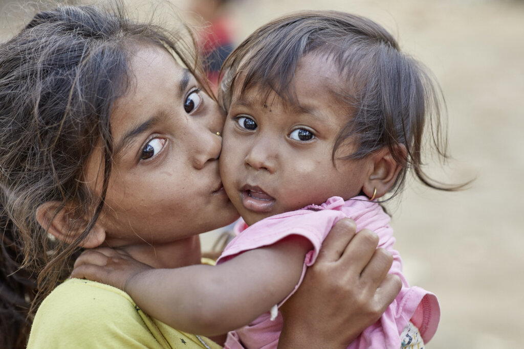 How to Share Christmas Gifts for 400 Impoverished Children - GlobalGiving