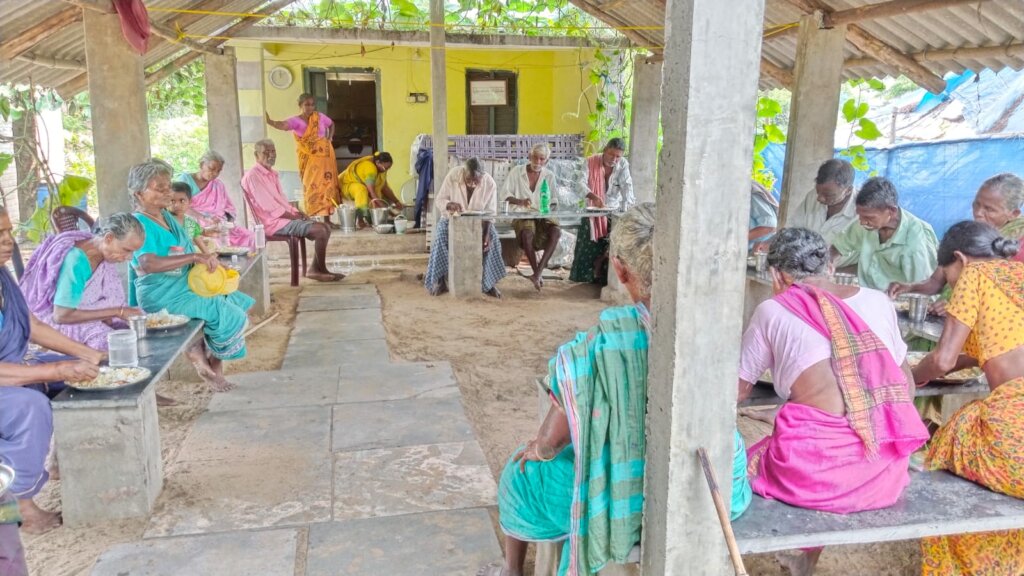 Support 50 Abandoned Elderly in India - GlobalGiving