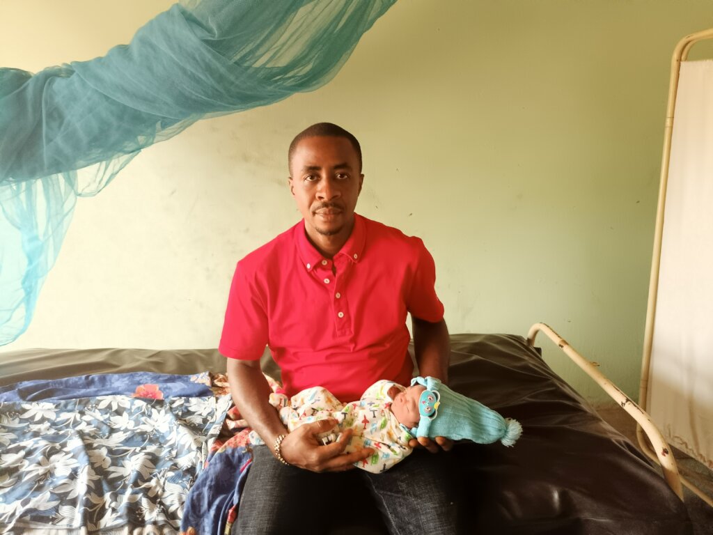 Help a Poor Nursing Mother to Feed Her Child - GlobalGiving