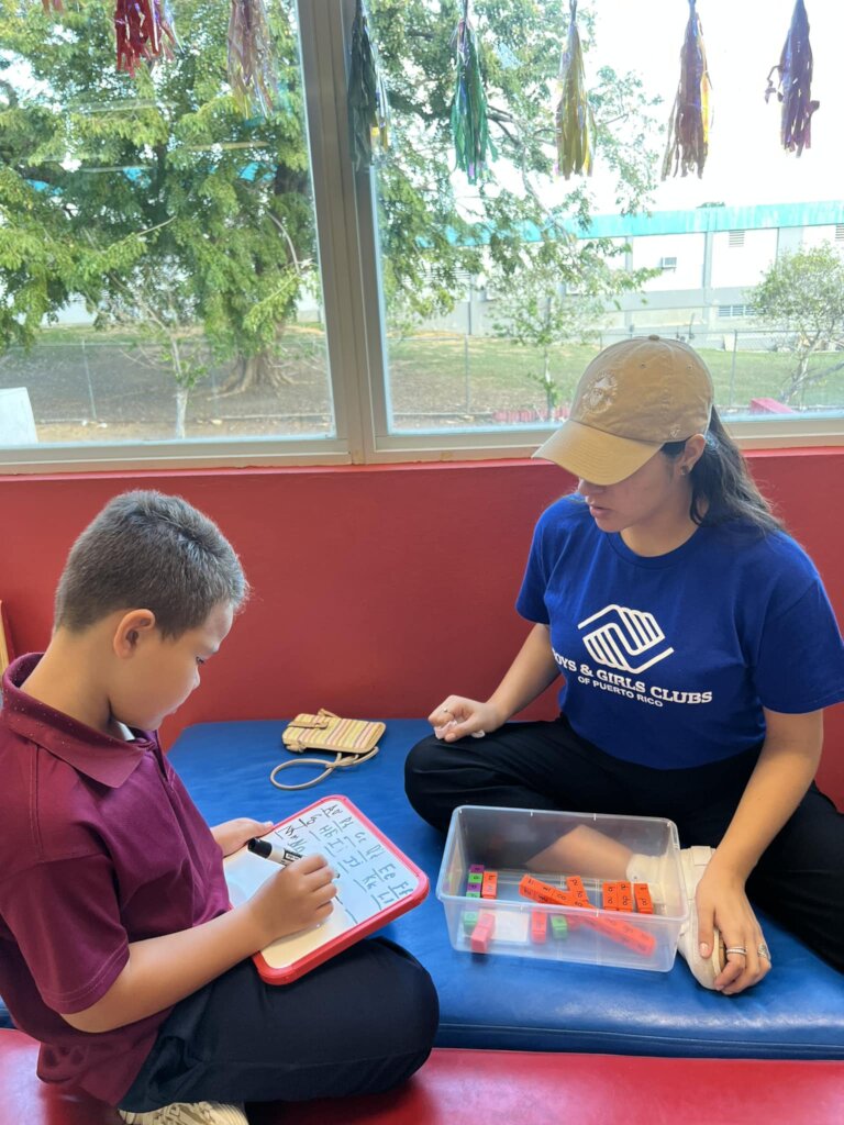 You can change the future, support a student of PR - GlobalGiving