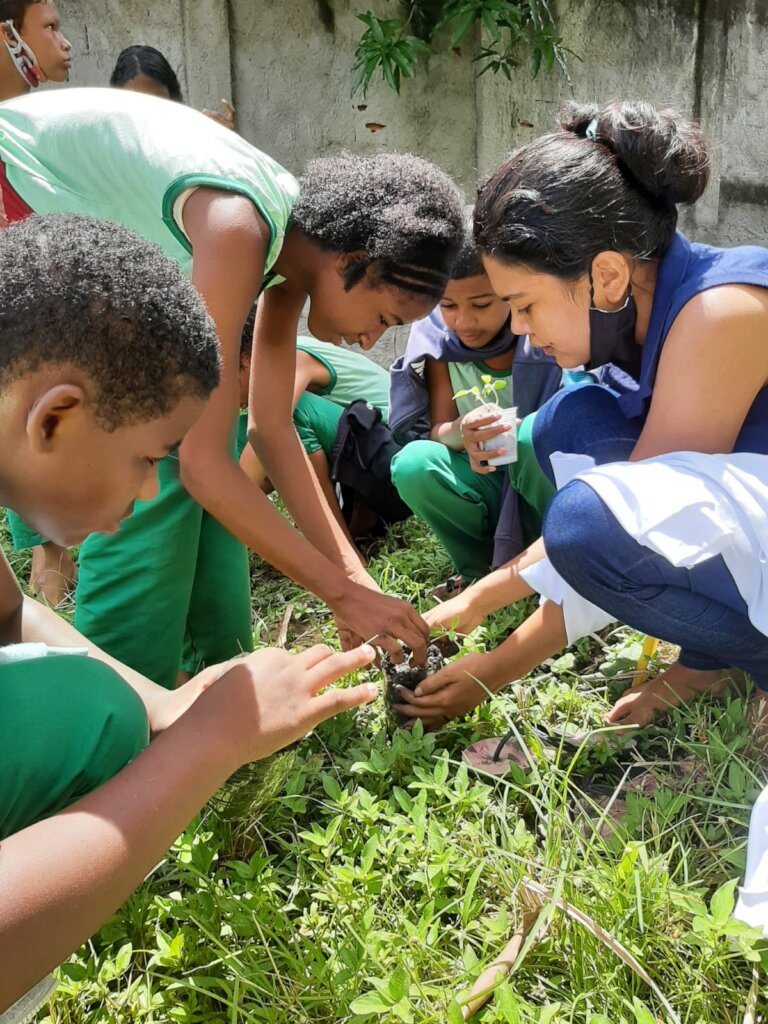 Transform 90 children's lives in a favela (Brazil) - GlobalGiving