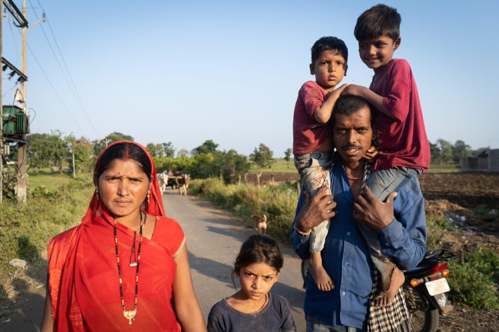 Protect 50,000 families from exploitation - GlobalGiving