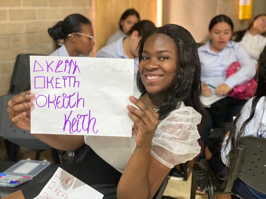 How to Share Empowering Lives of Teenage Mothers in Medellin - GlobalGiving