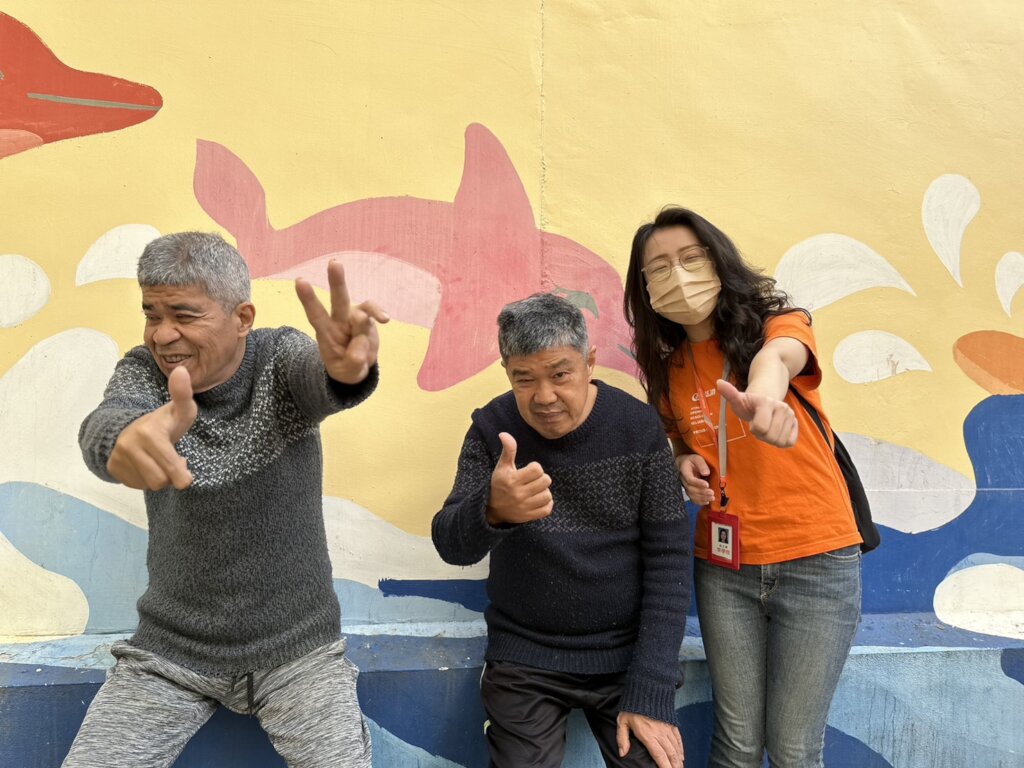 Donate to Joyful Aging-Embracing the Beauty of Life Together - GlobalGiving