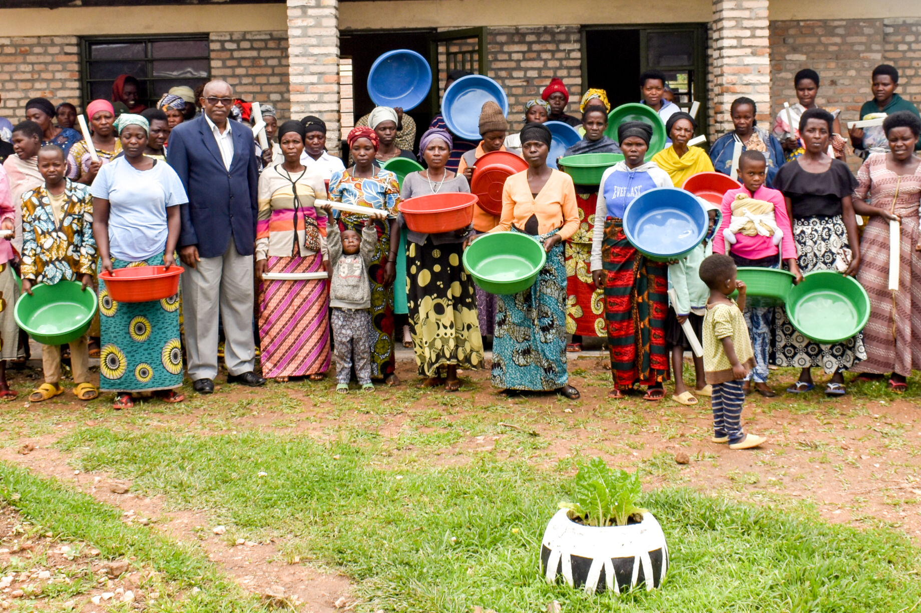 Donate to support 200 teen mothers in Rwanda - GlobalGiving