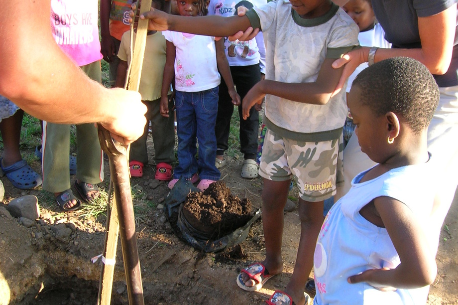 Arbor week - save the planet, support a good cause - GlobalGiving