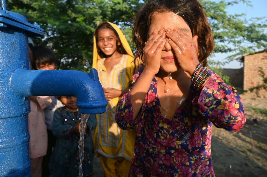 How to Share Clean Water for Community - Various districts PK ...