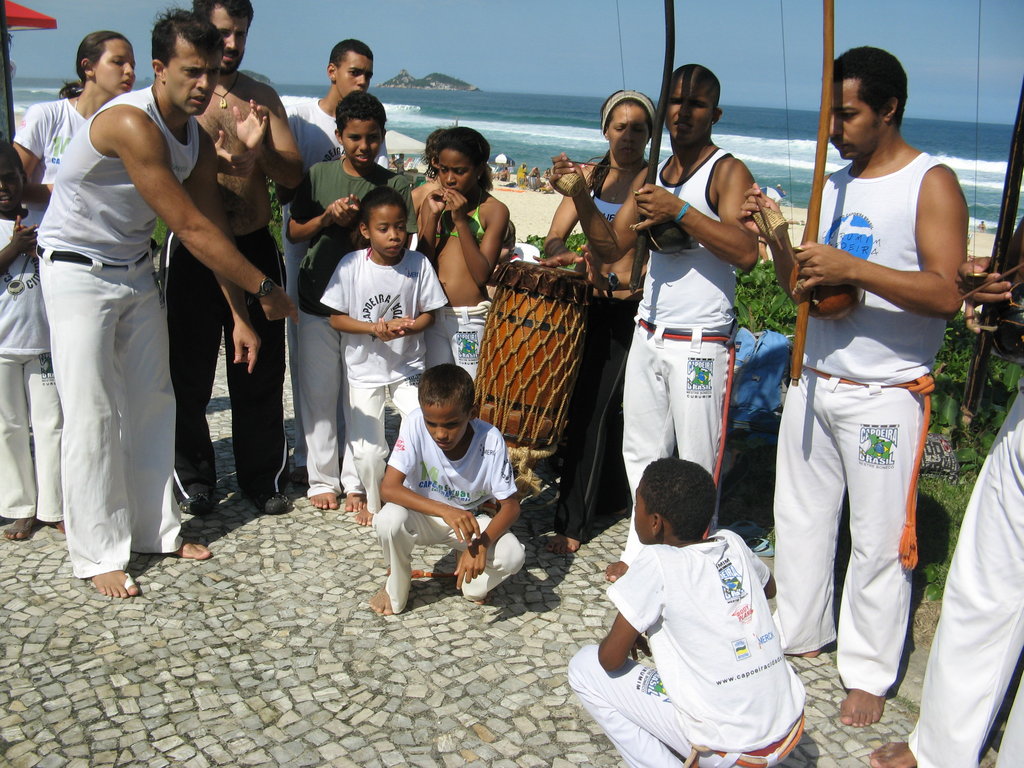 Keep 100 Children in School Through Capoeira - GlobalGiving