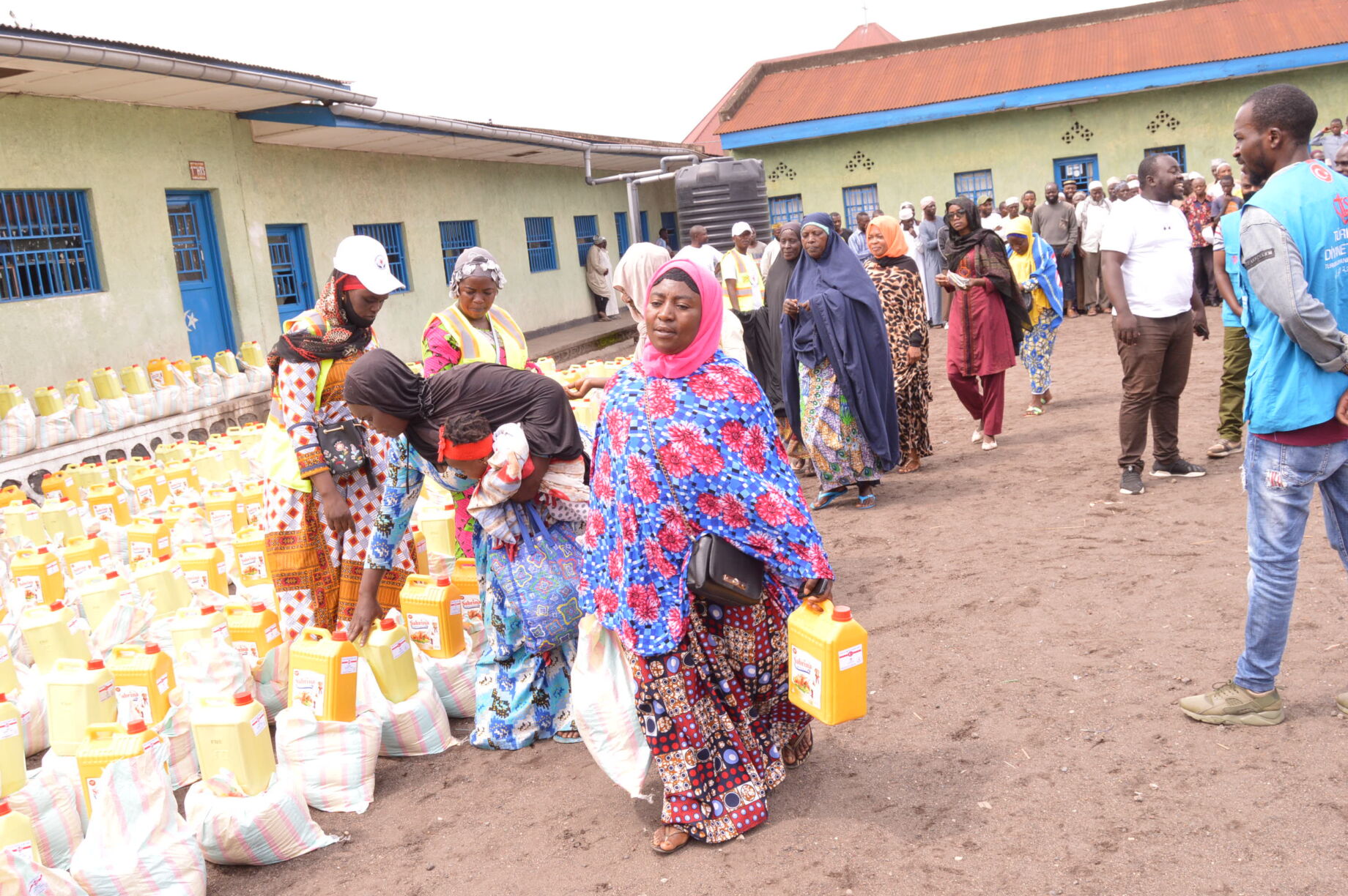 How to Share Feed 300 Hungry Families in War-Torn DRCongo - GlobalGiving