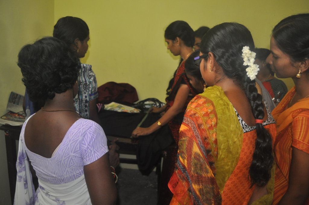 Train Women to Earn & Live. Break poverty. - GlobalGiving