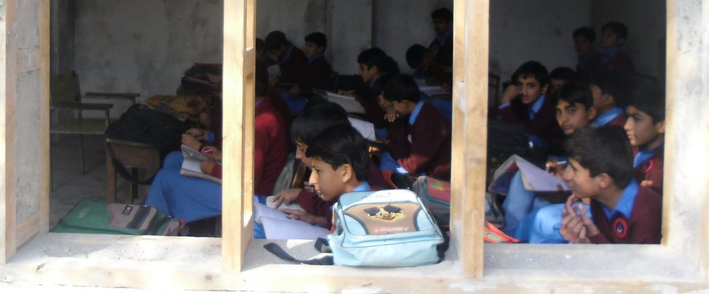 Renovate a school in Peshawar Pakistan - GlobalGiving