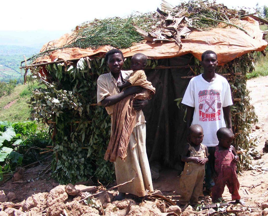Build homes for an impoverished Rwandan community - GlobalGiving