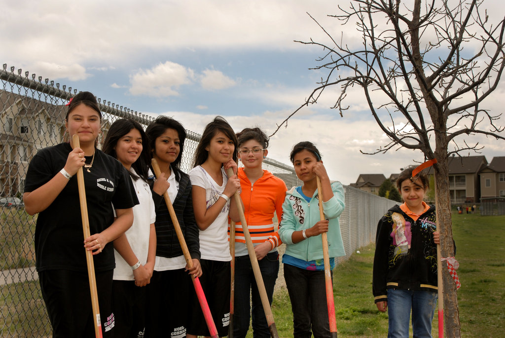 Grow Urban Youth into Future Environmental Leaders - GlobalGiving