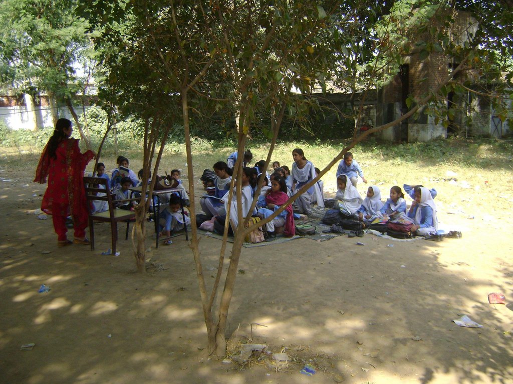 Educate 500 Poor Children in Urban Pakistan - GlobalGiving