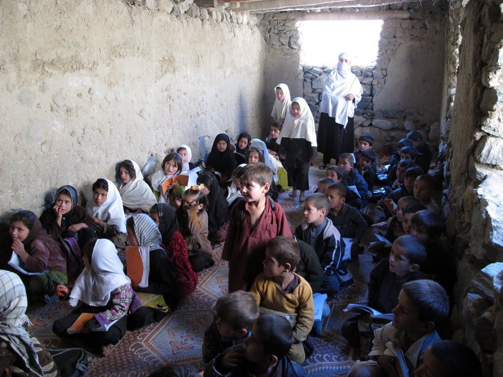 Educate 500 Poor Children in Urban Pakistan - GlobalGiving